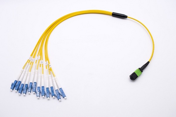 12 MPO/MTP-LC/APC SM 3.0mm Breakout Fiber Optic MPO/MTP Jumper with ...